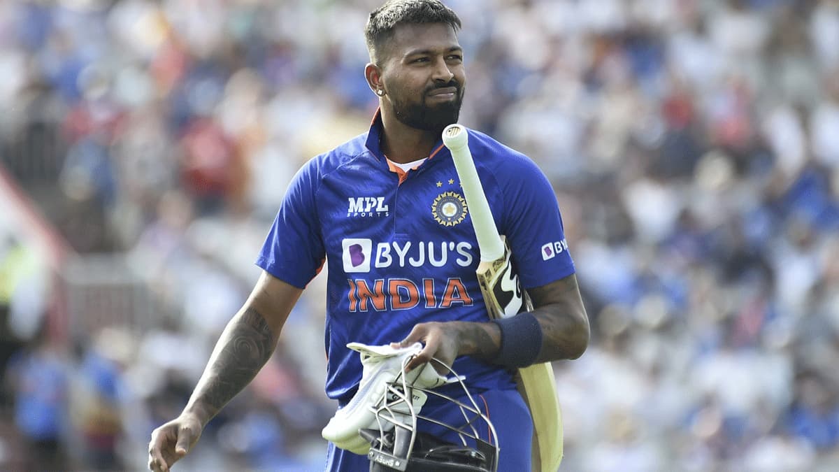 Hardik Pandya takes a dig at MS Dhoni and Virat Kohli - Crictoday