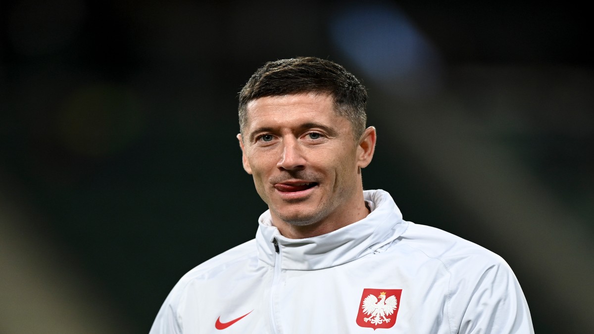 Robert Lewandowski and Poland ready to face Mexico at World Cup - Crictoday