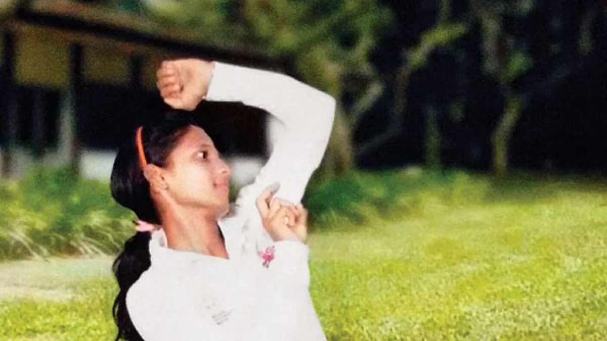 Mumbai's Youngest Cricket Star - Fatima Jaffer Biography and Videos