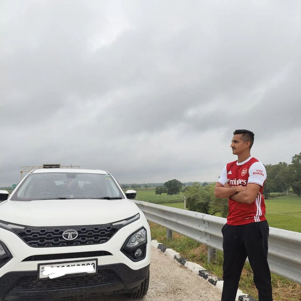 Sumit Kumar: Allrounder and right-arm medium fast bowler