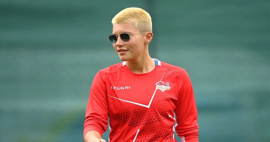 Get to Know Issy Wong: Biography, Photos, Videos, and News