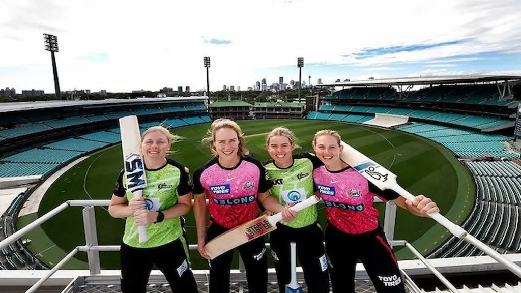 Phoebe Litchfield | News | Record | Awards | Family | Biography