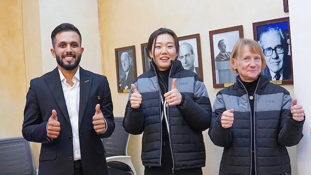 Discover Peshawar Zalmi: Team History and Stats - Crictoday