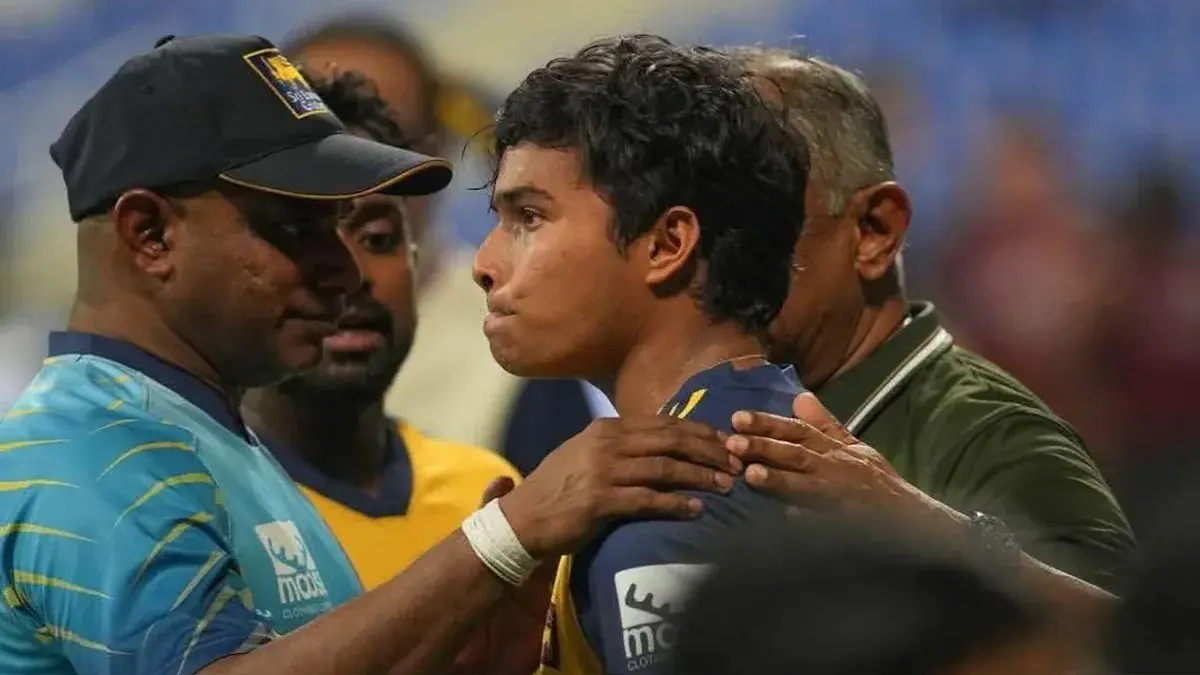 Dunith Wellalage’s Father Dies After Mohammad Nabi Smashed 5 Sixes in ...