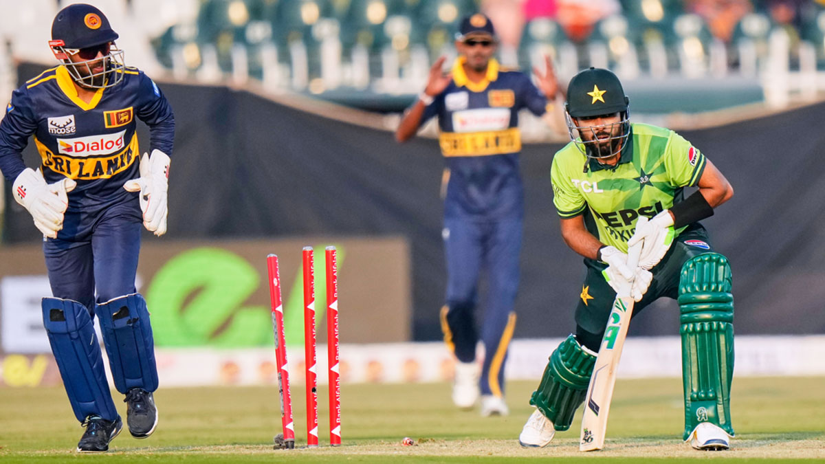 "He is even copying Virat Kohli's reaction": Fans troll Babar Azam ...