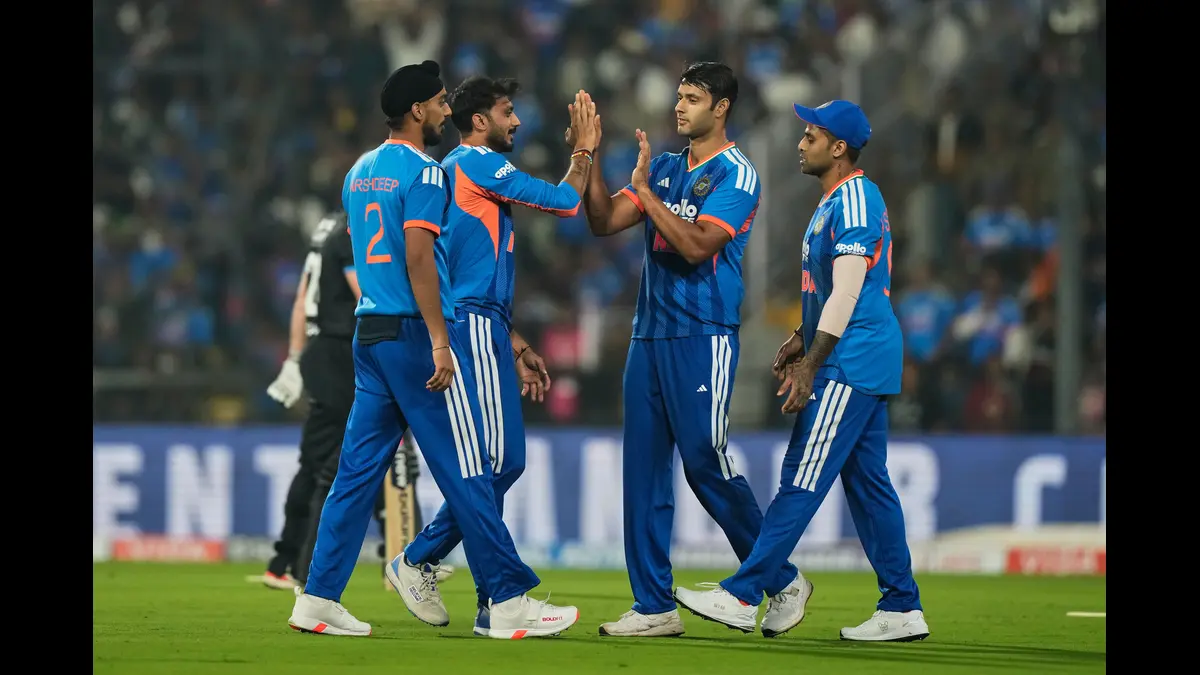 Big injury scare sees India player leave field in 1st T20 against New ...
